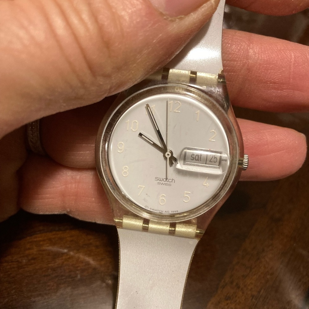 Swatch Watch Swiss White Plastic - Gem